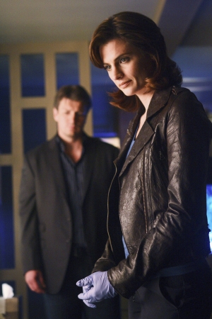 Stana Katic Brasil: Galeria » 2.02 "The Double Down" » 003